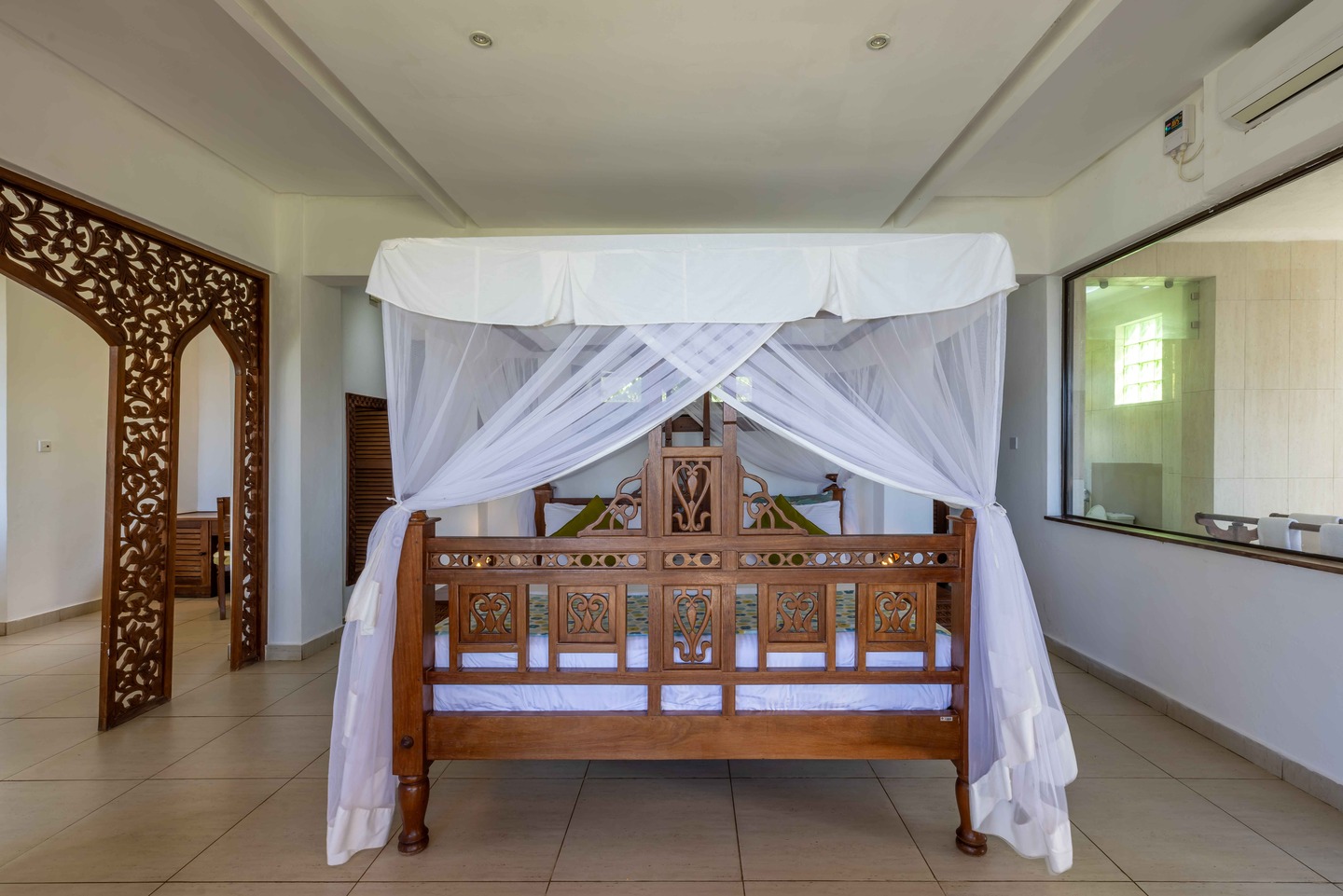 Amare Honeymoon Suite - Hillpark Tiwi & Amare Resort