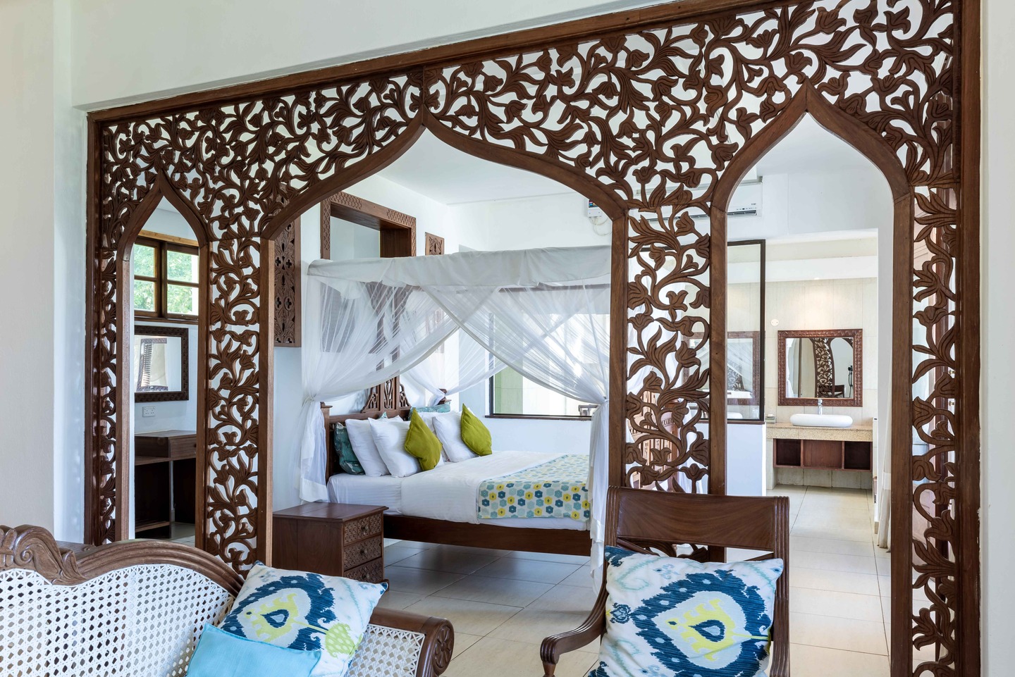 Amare Honeymoon Suite - Hillpark Tiwi & Amare Resort